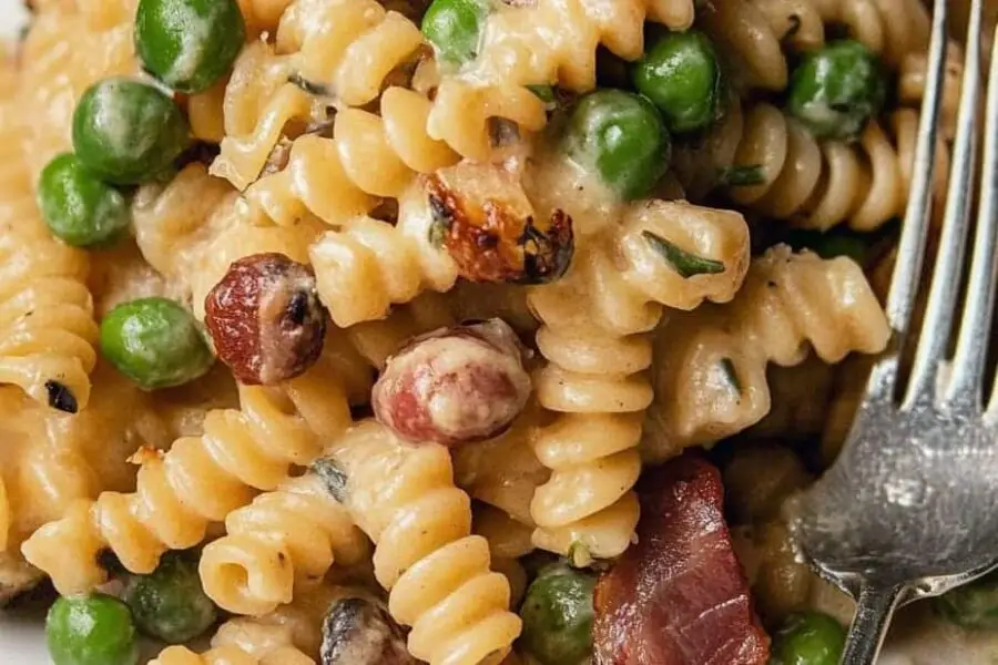 Creamy Pasta with Peas and Pancetta: An Incredible 7-Step Recipe - Inspired Recipe Box